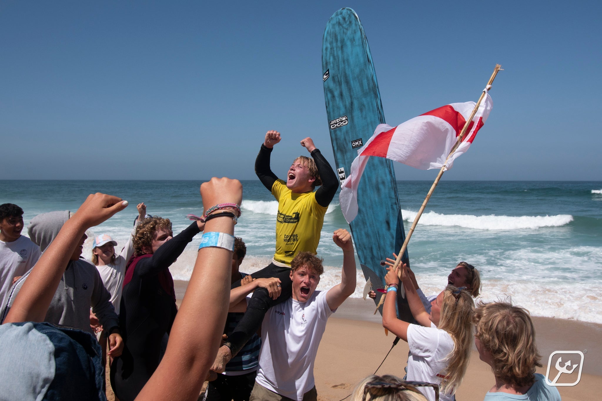 Huge Success for Team England at the Eurosurf Junior Champs – Dryrobe ...