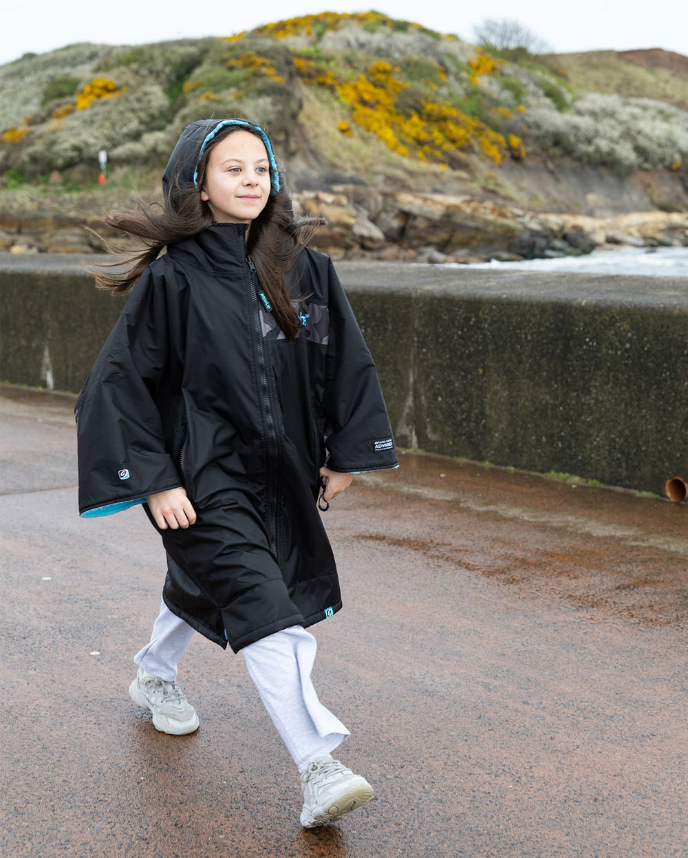 REWORK Black Blue Camo Kids Easy-Fit Changing Robe – Dryrobe® Europe
