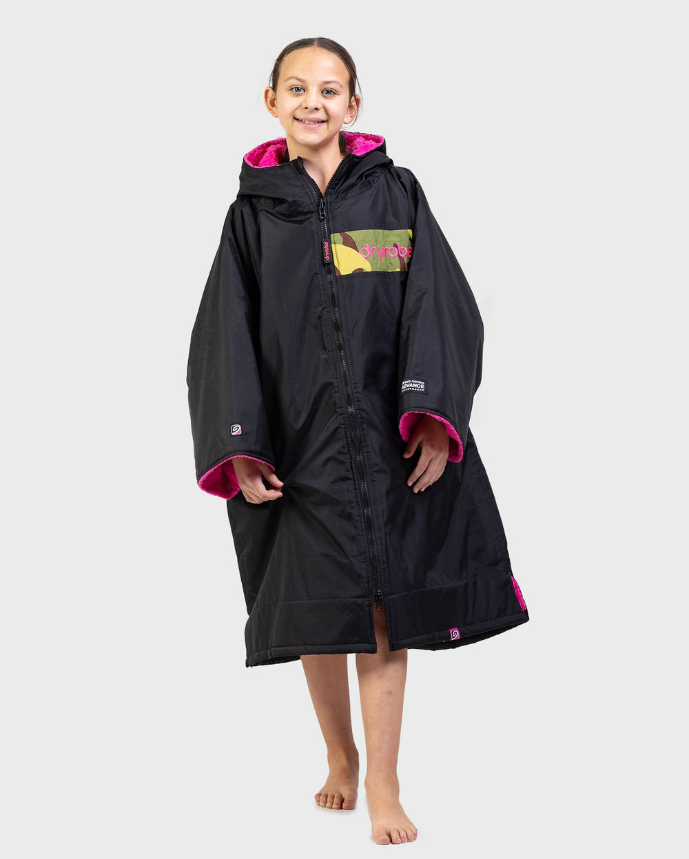 Black Pink Camo Kids Easy-Fit Changing Robe - REWORK – Dryrobe® Europe