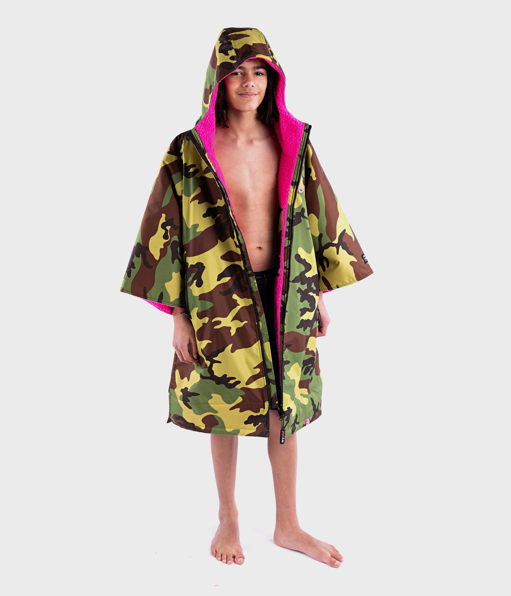 Camo Pink Easy-Fit Kids Advance Changing Robe | Dryrobe® – Dryrobe® Europe