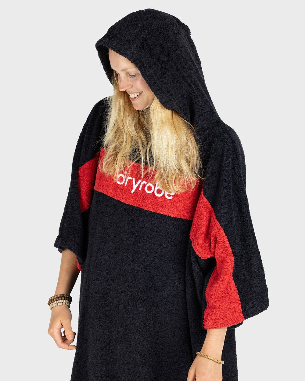 REWORK Black Red Organic Towel Changing Robe – Dryrobe® Europe