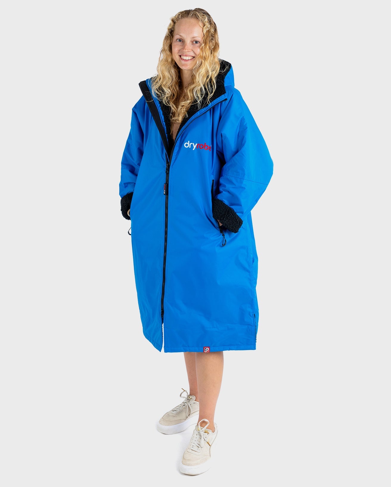 dryrobe® - The ultimate outdoor changing robe – dryrobe Europe